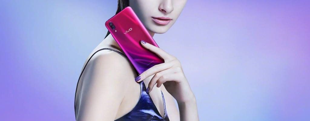 Vivo X23 ra mắt: Snapdragon 670, vân tay dưới màn hình, giá từ 11.9 triệu đồng