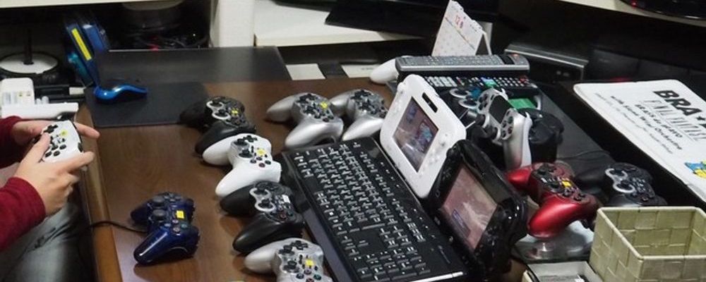 Top 5 máy chơi game console thú vị, đáng sở hữu nhất năm 2020