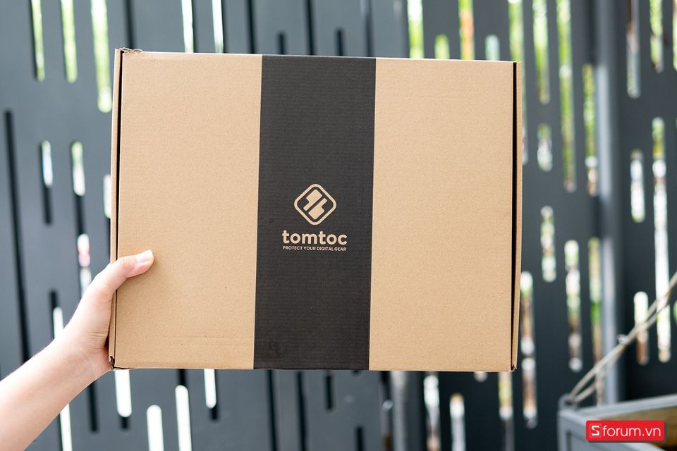 Trên tay balo Tomtoc A64: Thiết kế siêu nhẹ, vừa thời trang lại bảo vệ tốt cho laptop nhưng giá ...