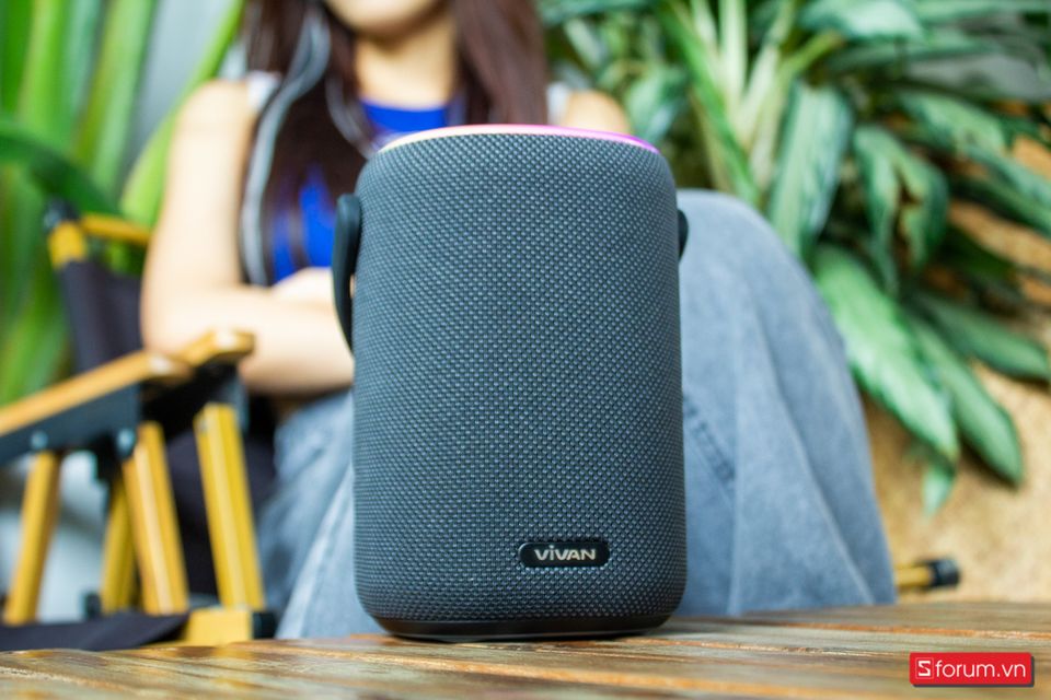 Trên tay loa VIVAN VS50: Lựa chọn đáng chú ý khi picnic, camping cùng ...