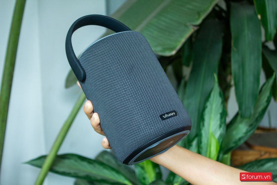 Trên tay loa VIVAN VS50: Lựa chọn đáng chú ý khi picnic, camping cùng bạn bè với giá chưa tới 2 ...