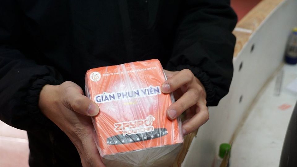 Pháo hoa Z121 là gì? Mua pháo hoa Z121 ở đâu uy tín nhất