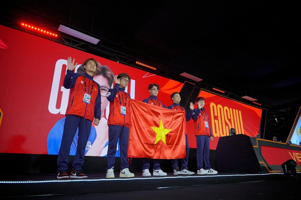 Tổng kết huy chương của đoàn thể thao điện tử Việt Nam ở SEA Games 32