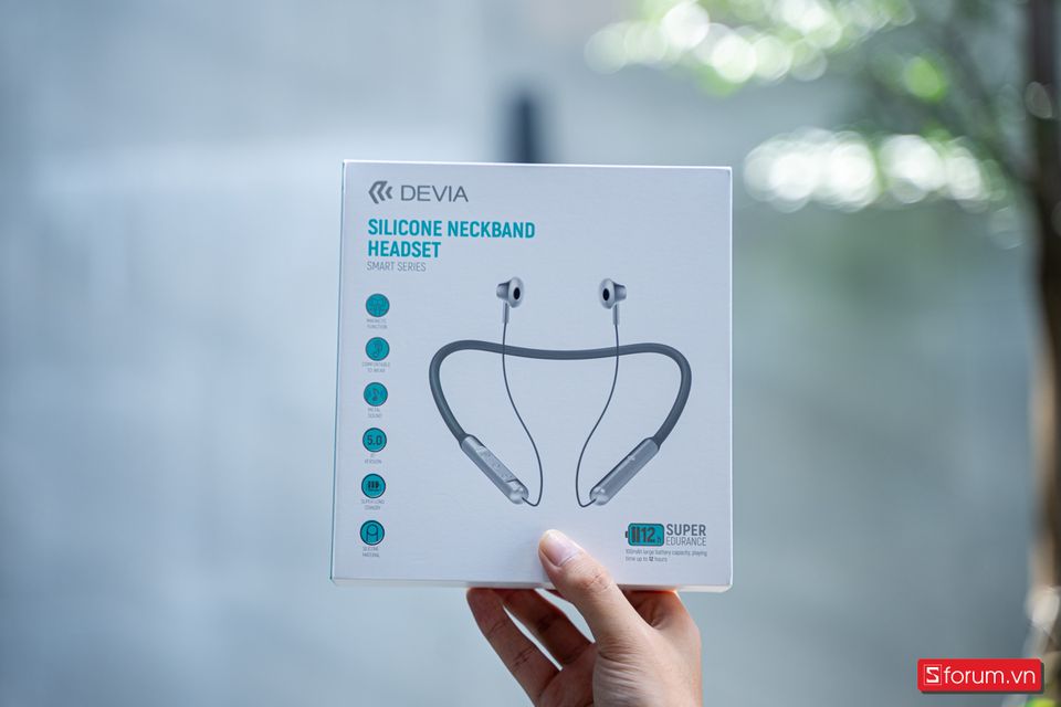 Trên tay chiếc tai nghe thể thao "hạt dẻ" từ Devia: Thiết kế bền bỉ, pin 12 tiếng mà giá chỉ 250 ...