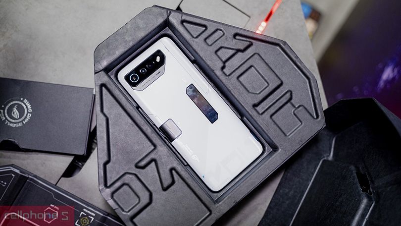 Asus ROG Phone 7 Ultimate độc quyền, chính hãng, giá rẻ
