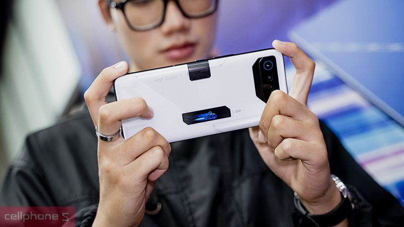 Asus ROG Phone 7 Ultimate độc quyền, chính hãng, giá rẻ